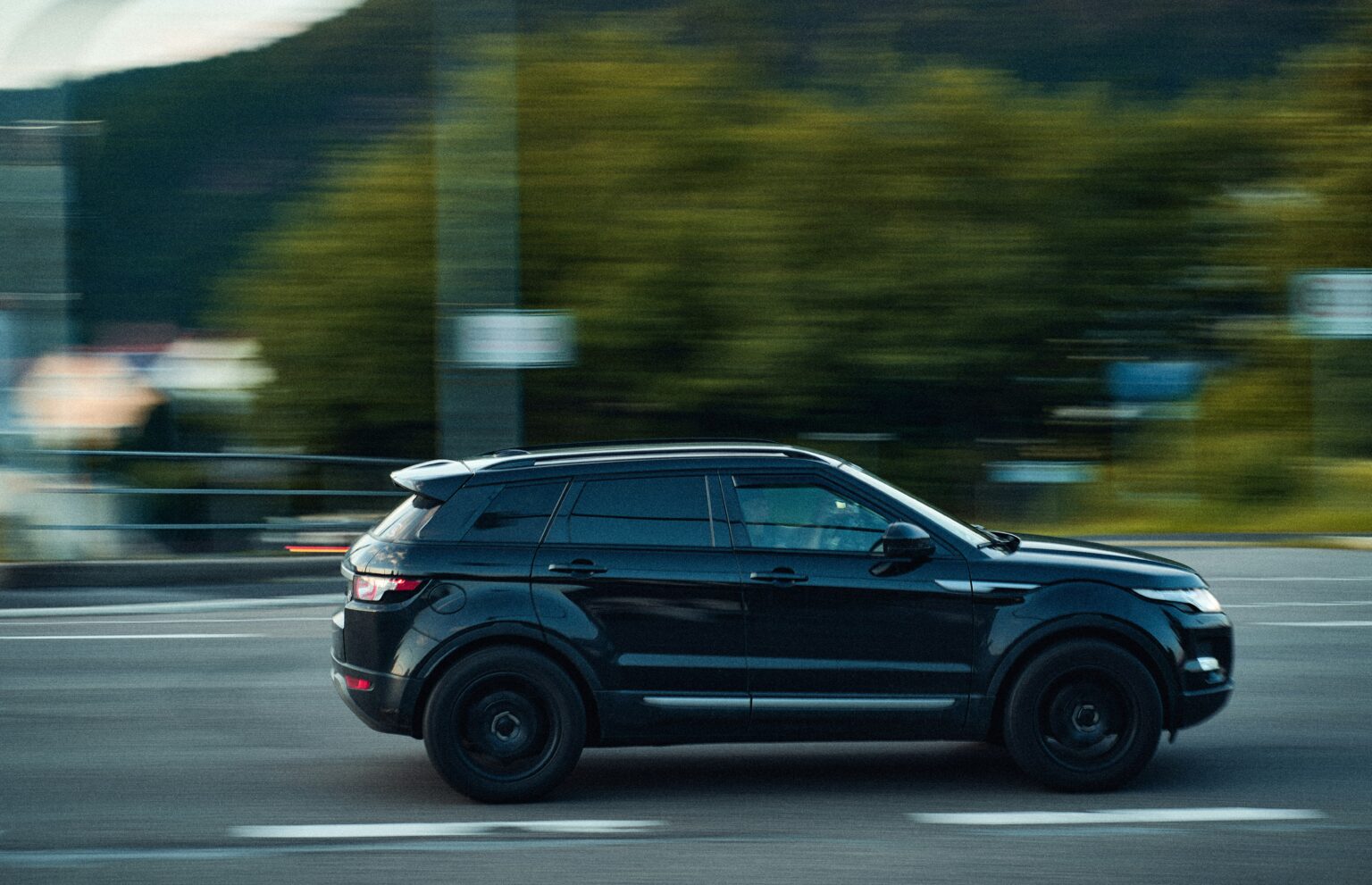 What Is A Panning Shot in Photography & How To Master It?